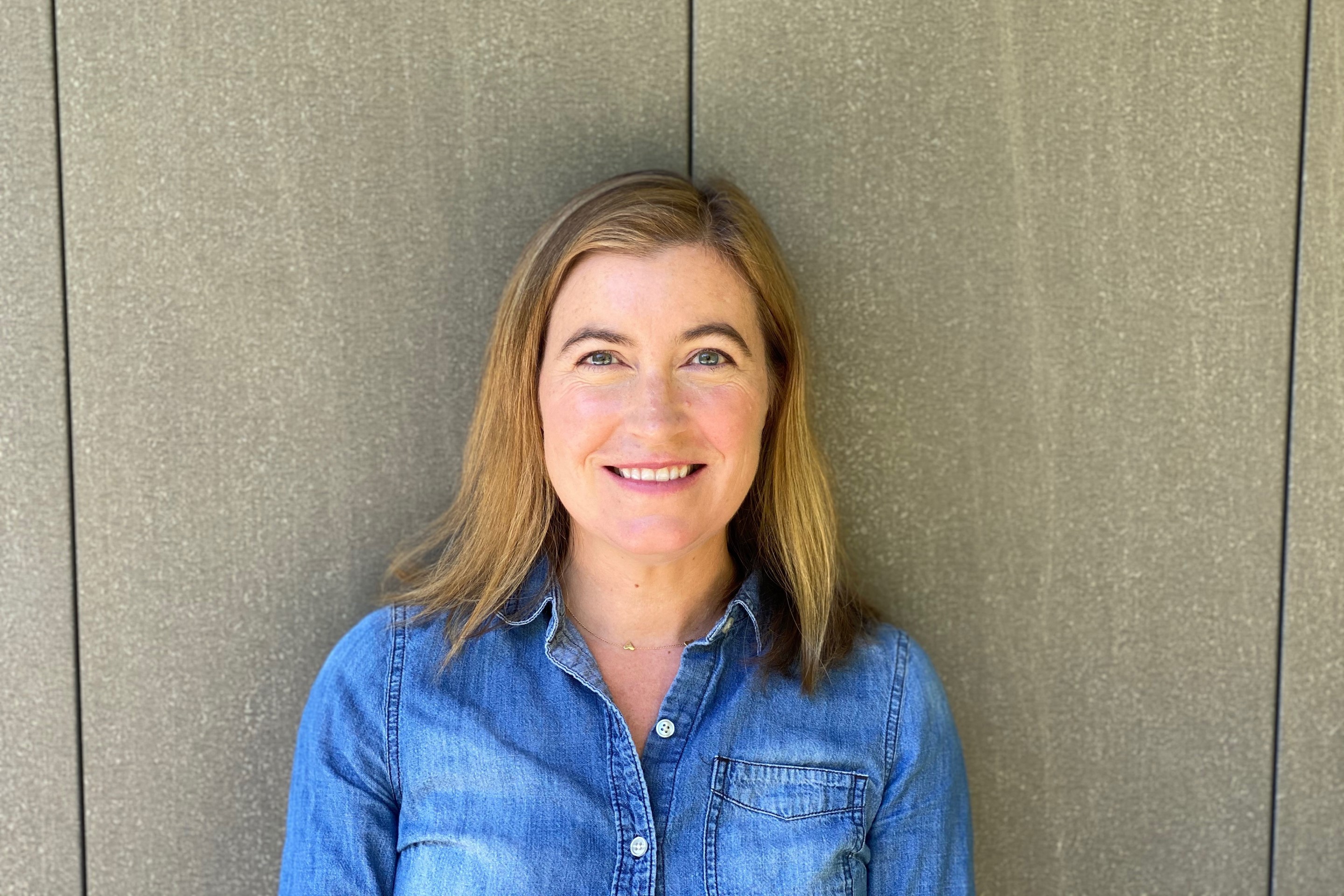 Claire Martin Does Not Like To Be Alone – theOFFICE